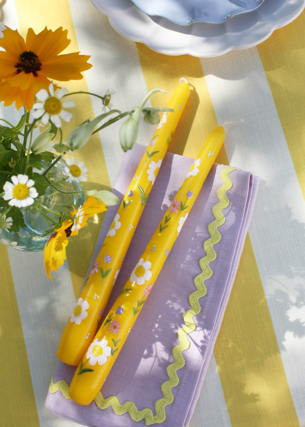 Cocolulu hand painted Summer blooms candle